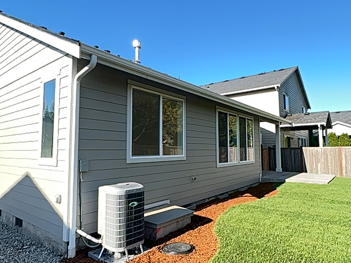 7048 Country Village Drive SW, Tumwater, WA, 98512,